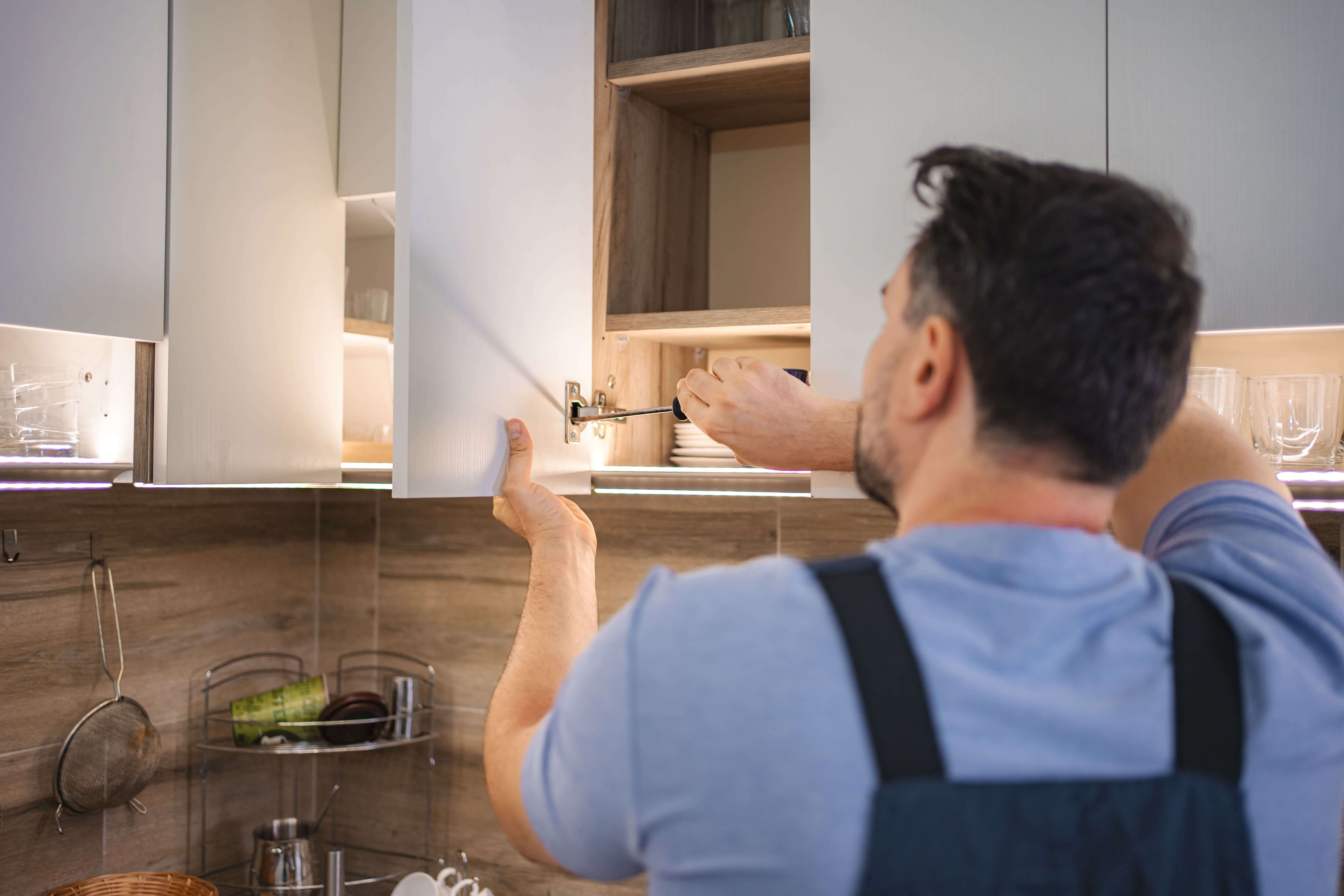 How to Install Cabinet Hinges in 4 Easy Steps